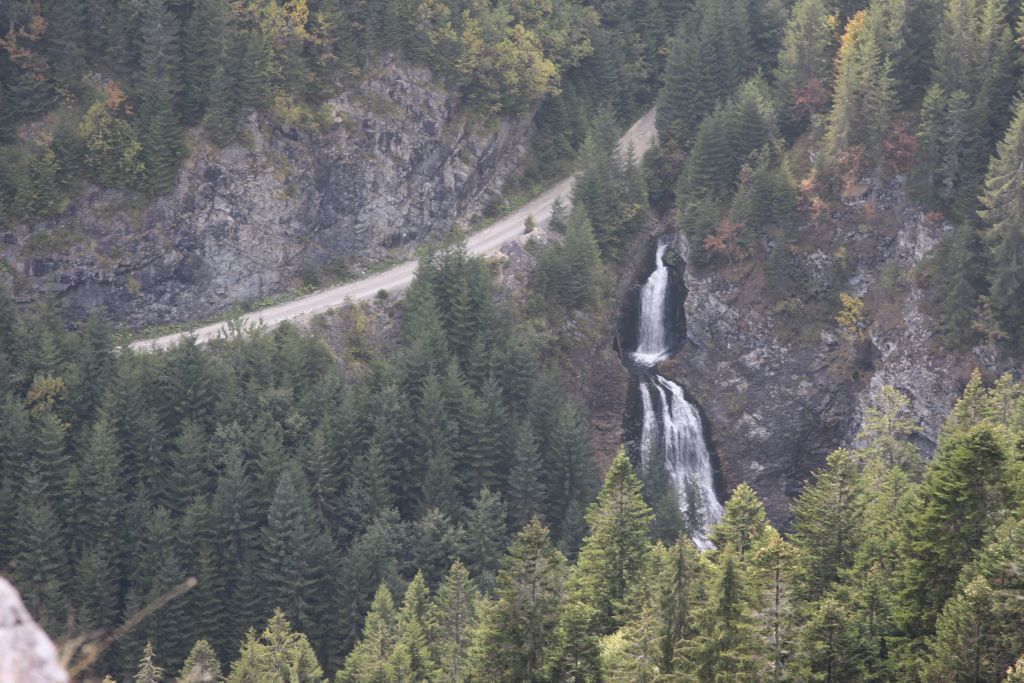 Cascada Rachitele (Valul Miresei), judetul Cluj, Romania – Turist prin ...