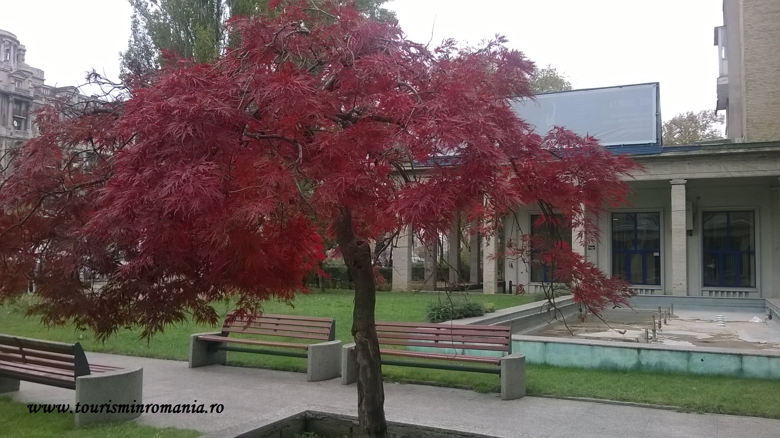 Fântâna Lahovari – Turist prin Romania