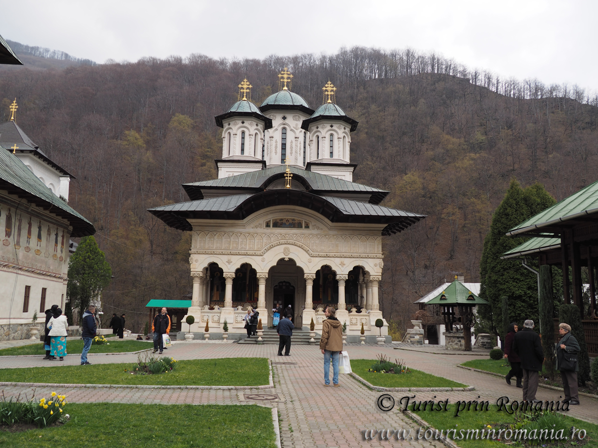 Mănăstirea Lainici, județul Gorj – Turist prin Romania